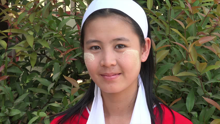 BAGO, BAGO REGION/MYANMAR - FEBRUARY 07, 2015: Unidentified Burmese ... BAGO, BAGO REGION/MYANMAR - FEBRUARY 07, 2015: Unidentified Burmese ...