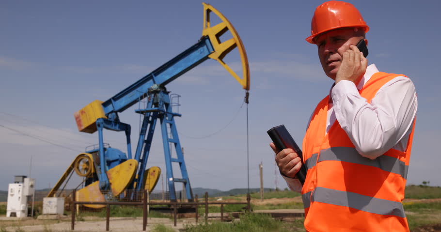 Oil Pump Engineer Management Experience Petroleum Installation Talking ...