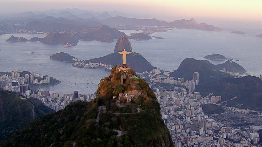 Christ The Redemeer Statue At Sunset, Rio De Janeiro, Brazil Stock ...